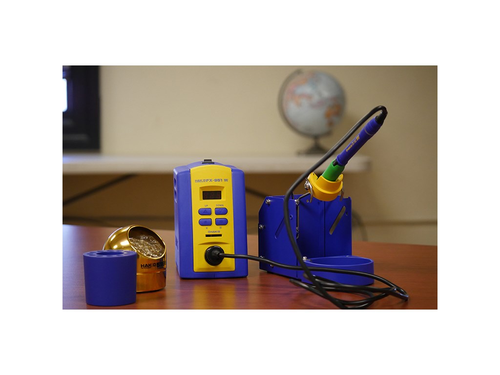 Hakko FX951-66 Soldering Station | TEquipment.NET